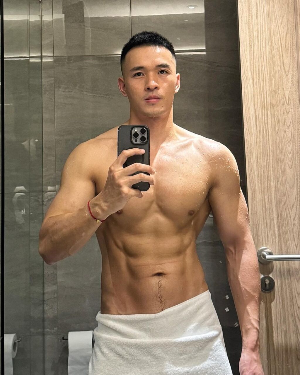 Corey Xiao นายแบบสุดฮอตจากแดนมังกร มาพร้อมผลงานสุดเซ็กซี่