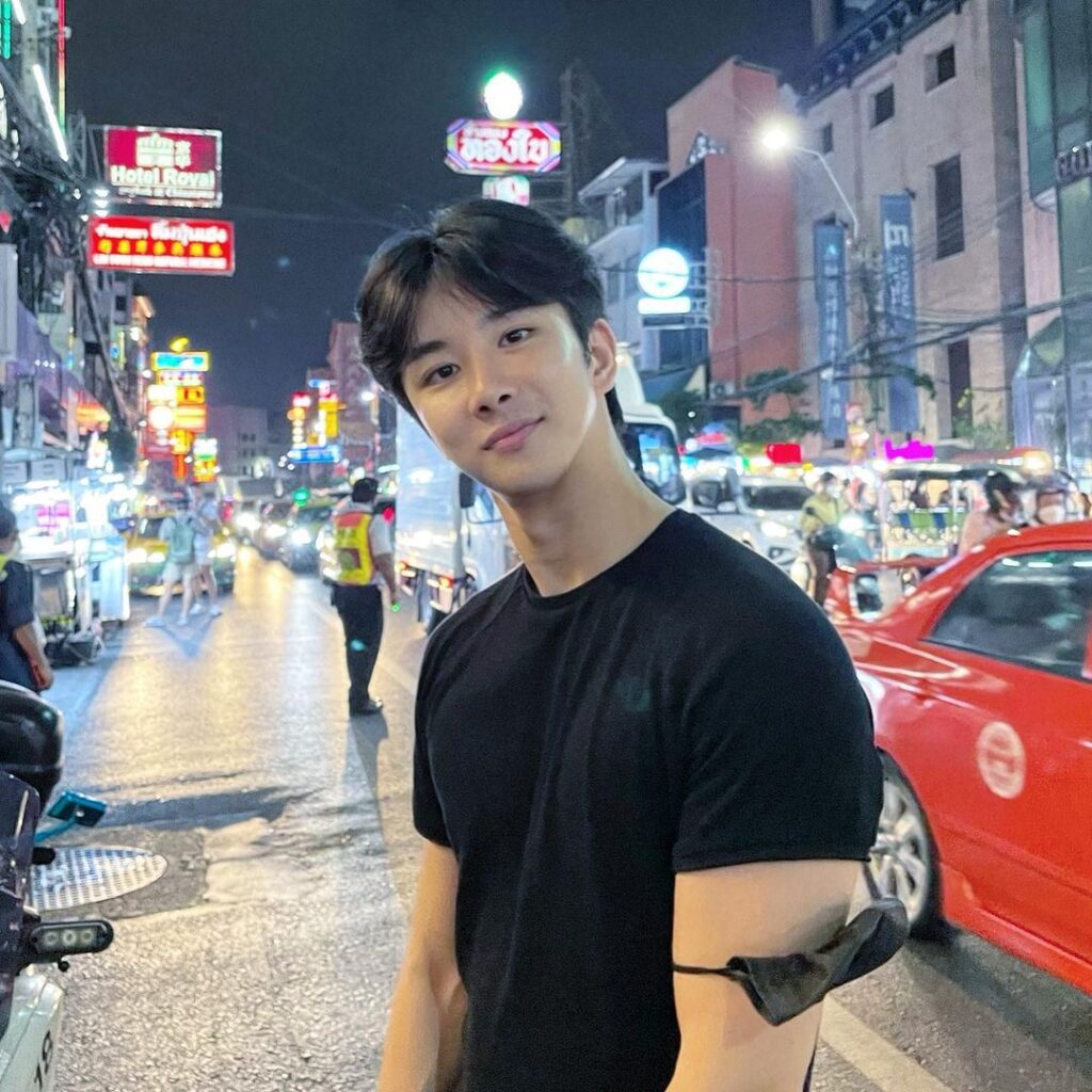 Yang Dongwon ยูทูปเบอร์ชาวเกาหลี หนุ่มหล่อ หน้าใส สไตล์โอปป้า