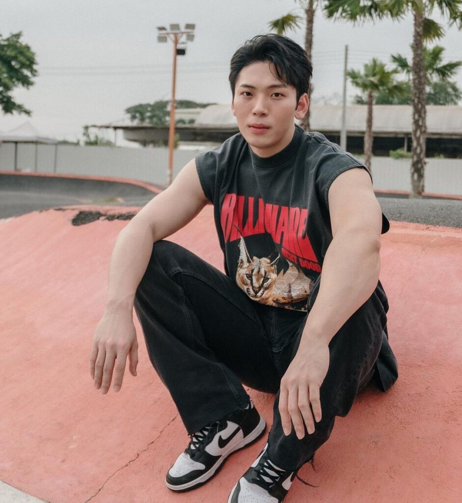 Jianghaili นายแบบชาวจีนสุดโด่งดัง สุดฮอต และกำลังเป็นกระแสในไทย!