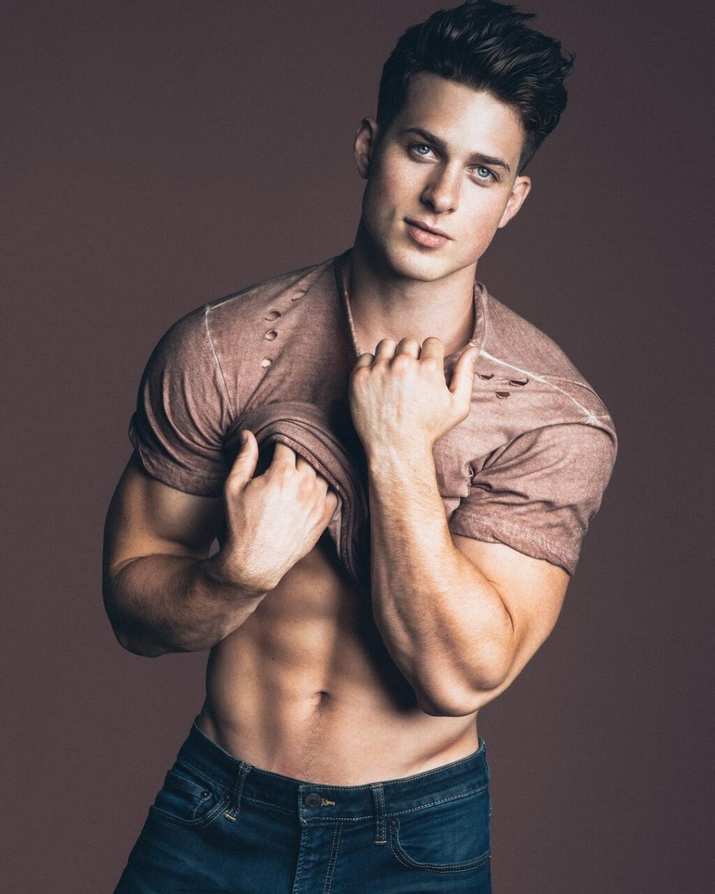 Nick Scandell นางแบบหล่อสายฝอ ถูกใจสาว ๆ ชาวไทยแน่นอน