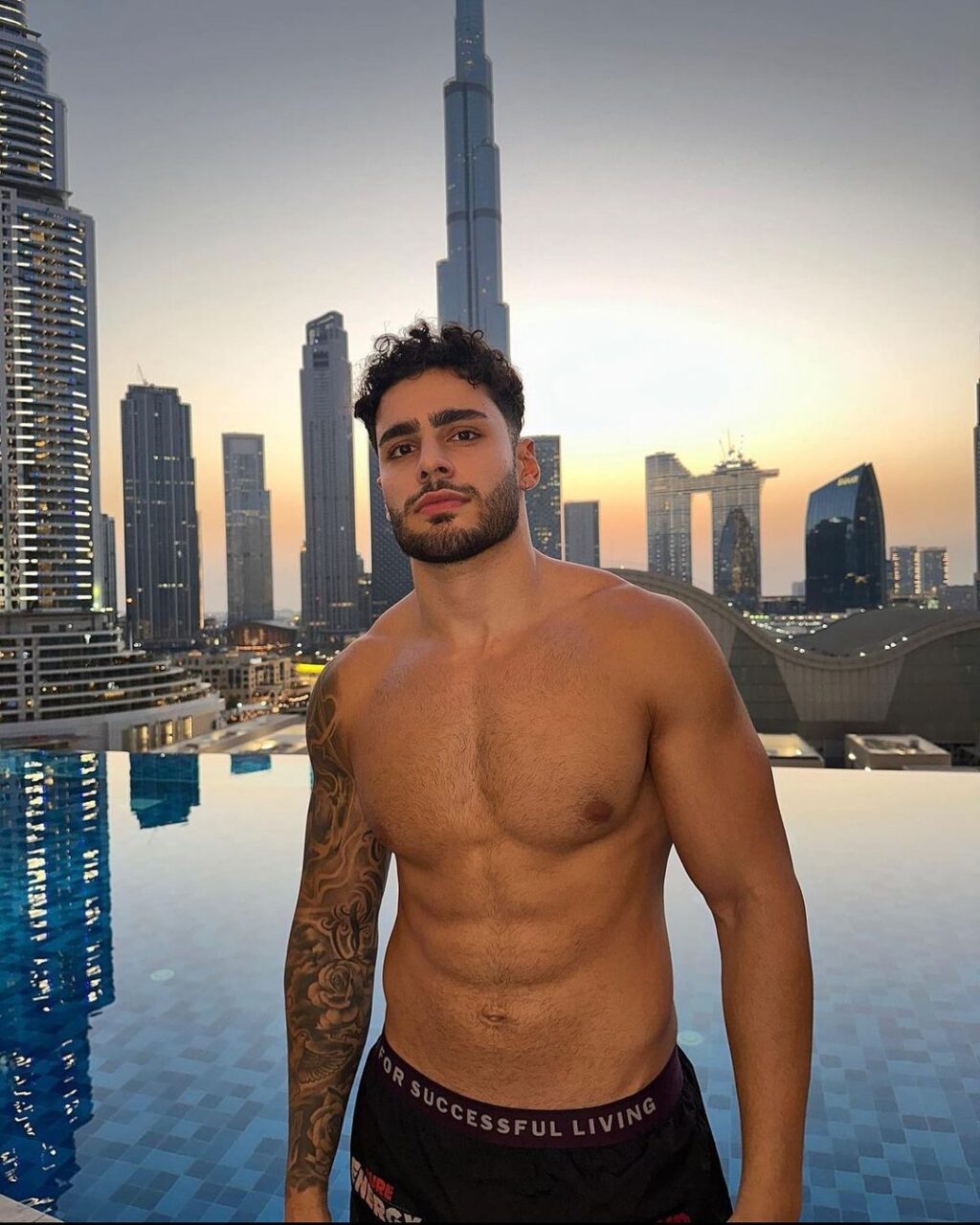 Fit Narad เจ้าพ่อ Onlyfans ที่มีชื่อเสียงโด่งดังมาถึงประเทศไทย